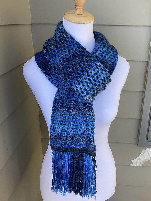 Ravelry: Mosaic Dot Scarf pattern by Lisa Hight