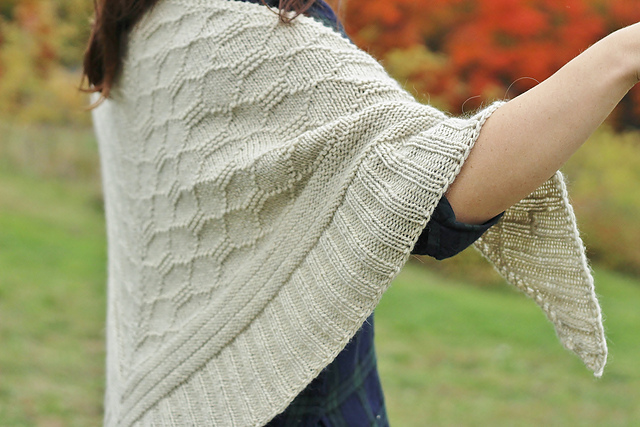 Ravelry: MidAutumn pattern by Alicia Plummer