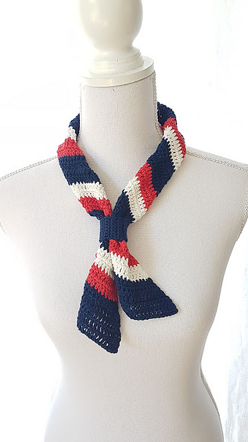 Ravelry: Bandana Scarf | Sophie scarf style pattern by Frisian Knitting