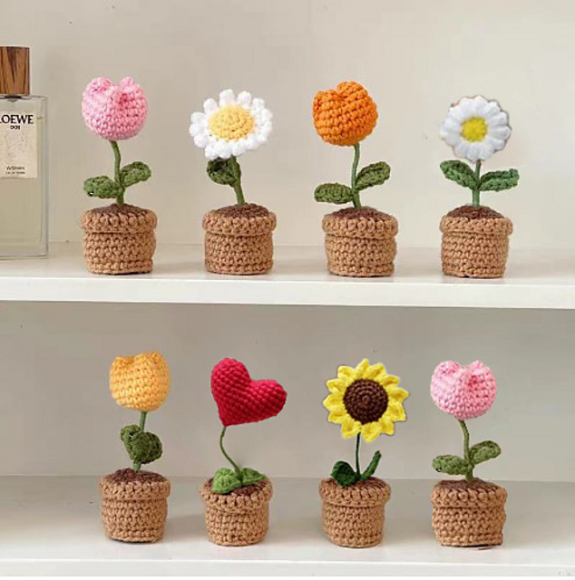 Ravelry: 5 Flowers In Pots pattern by Alina Handmade