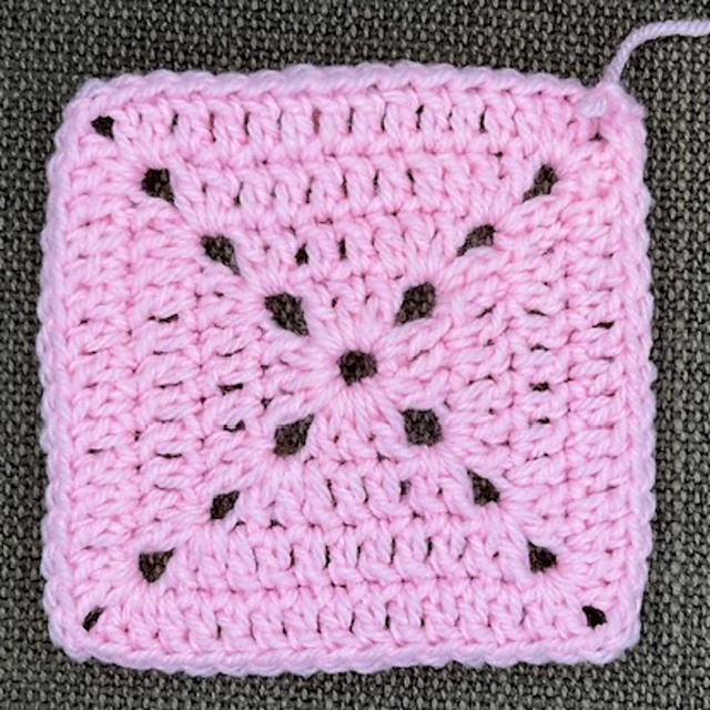 Ravelry: Solid Granny Square pattern by Alla Bella