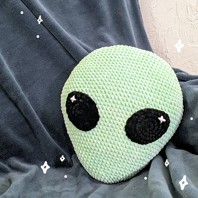 Ravelry: Alien pillow cushion pattern by Bethany Jones