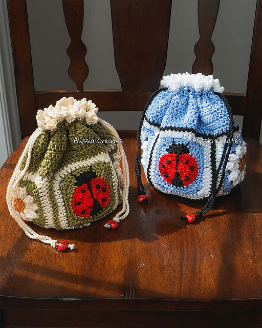 Ravelry: Ladybug and Daisy Drawstring Pouch pattern by Alyssia Stacey-Orchard