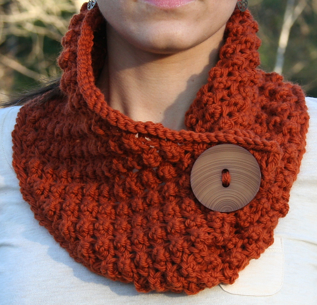 Ravelry: Redeemed Cowl pattern by Amanda Lilley
