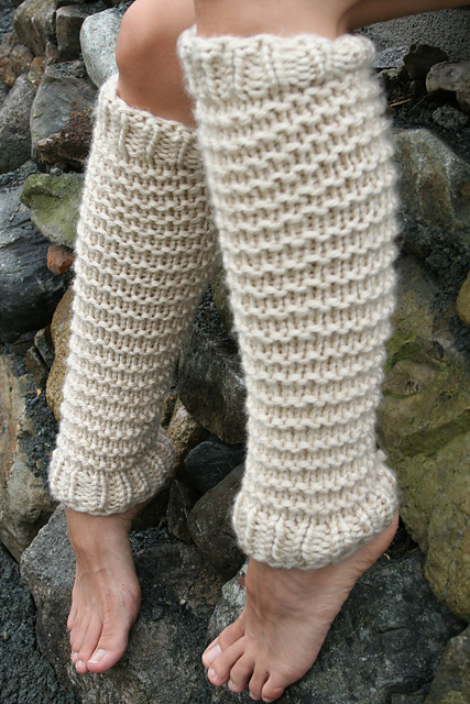 Ravelry: Lily Legwarmers pattern by Amanda Lilley