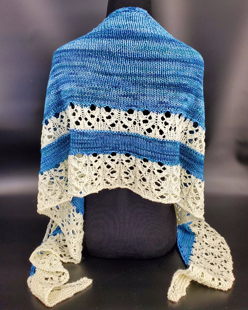 Ravelry: Crescent Waves pattern by Amazing Threads