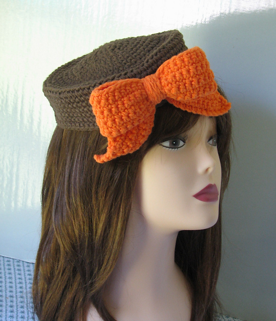 Ravelry: Jackie O. Fascinator pattern by Kristine Mullen
