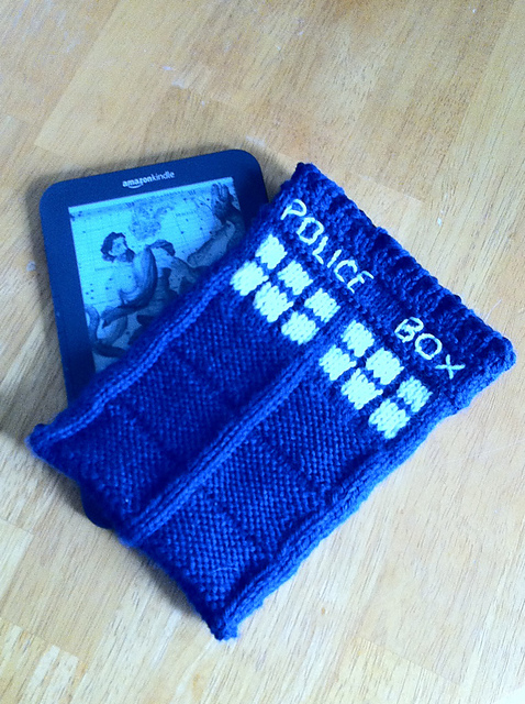 Ravelry: TARDIS Kindle case. (Dr. Who) pattern by AmericanWitch