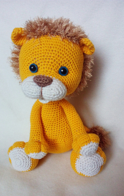 Ravelry: Ari the lion pattern by Ami By D