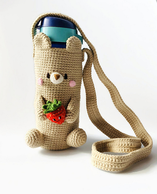 Ravelry: BEAR BERRY Water Bottle Holder pattern by AmiSuka Malaysia
