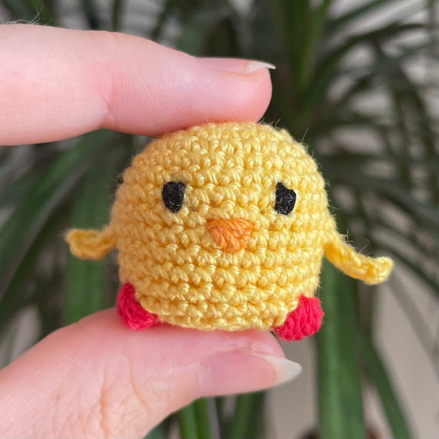 Ravelry: Little Chicken pattern by Anna Melkhova