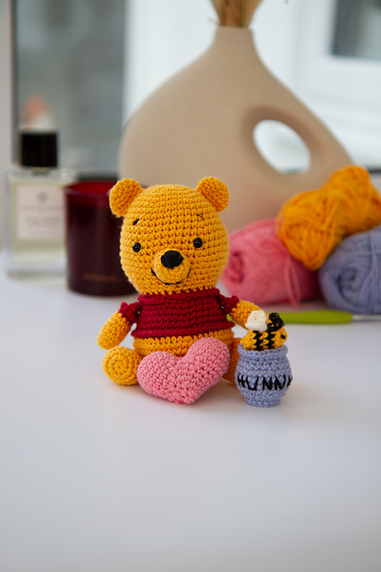 Ravelry: Winnie the Pooh Valentine's day pattern by Mila Kindy