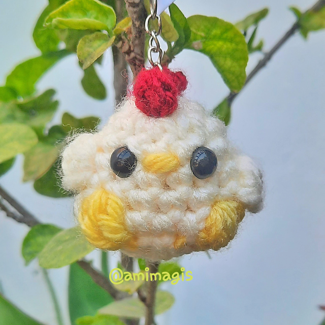 Ravelry: Gallina Chicken Hen pattern by Giselle Mayo