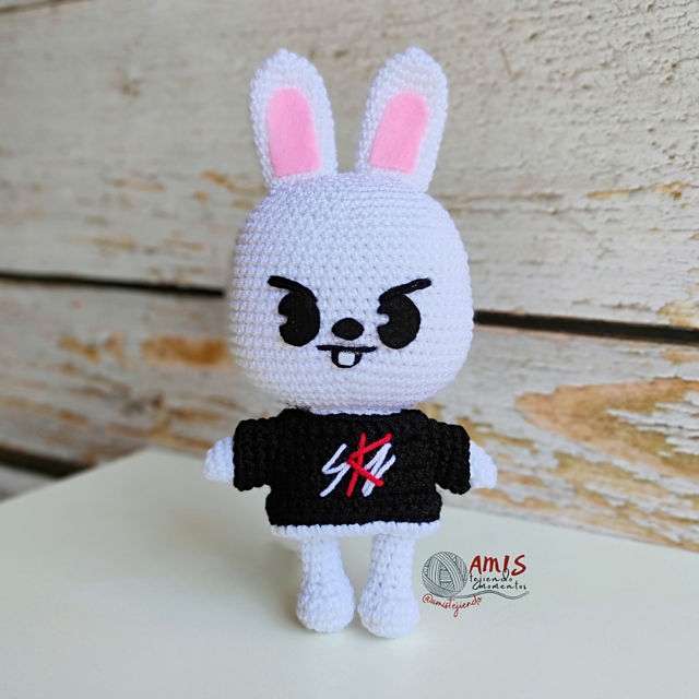 Ravelry: Leebit SKZOO Lee Know Amigurumi pattern by Esmeralda V. Z.