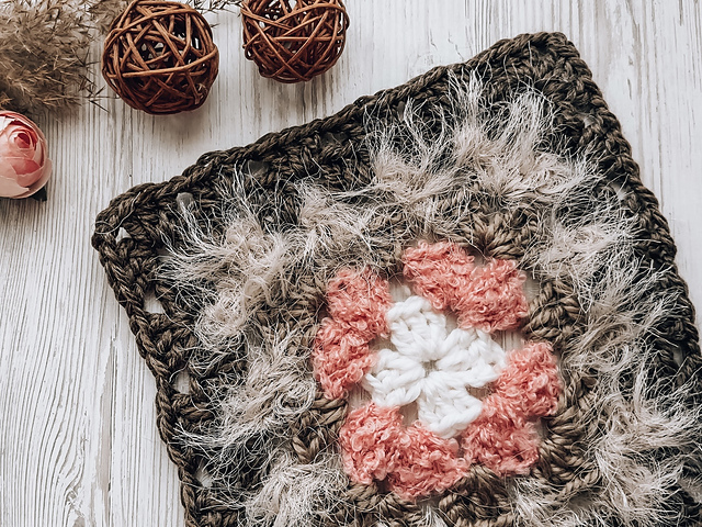 Ravelry: Big granny square pattern by Anna Kuznietsova