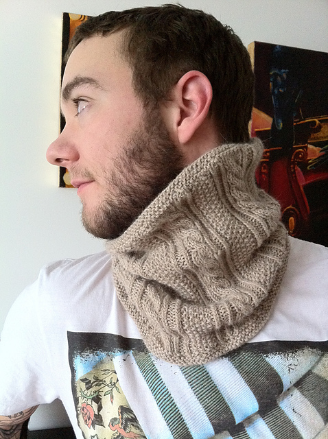 Ravelry: Textured Cowl pattern by Jennifer Ross