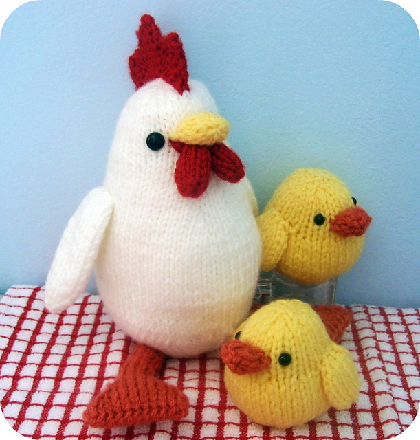Ravelry: Hen and Chicks pattern by Amy Gaines