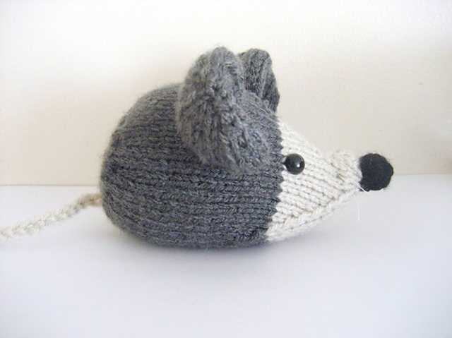Ravelry: Mouse Knit Amigurumi pattern by Amy Gaines