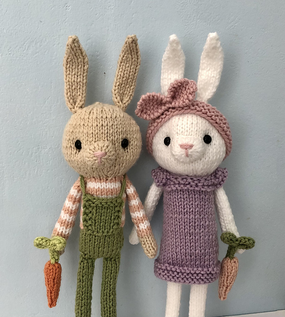 Ravelry: Little Knit Bunnies pattern by Amy Gaines