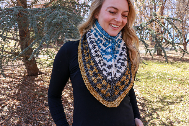 Ravelry: Kerchief-errific (crochet) pattern by Amy Gunderson