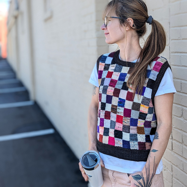 Ravelry: Hello Again pattern by Amy Gunderson