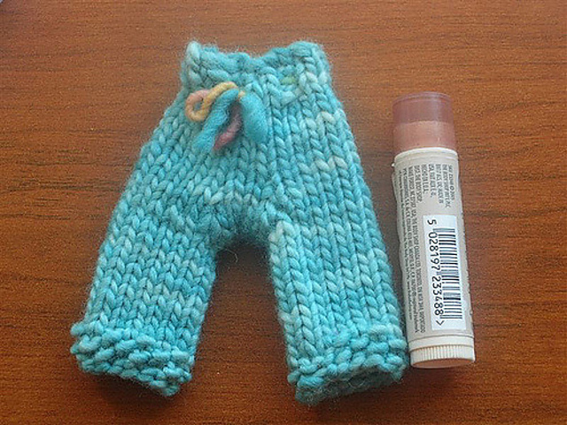 Ravelry: Wee Woolies pattern by Amy Junkins