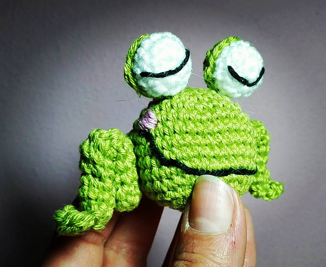 Ravelry: Amigurumi Baby Frog pattern by AmyMamyAmigurumi