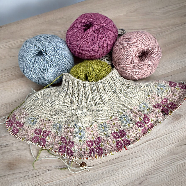 Ravelry: Amyrofgn's Cape Cod Hydrangea Sweater