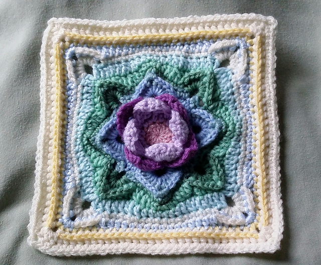 Ravelry: AnWit's Demelza blanket