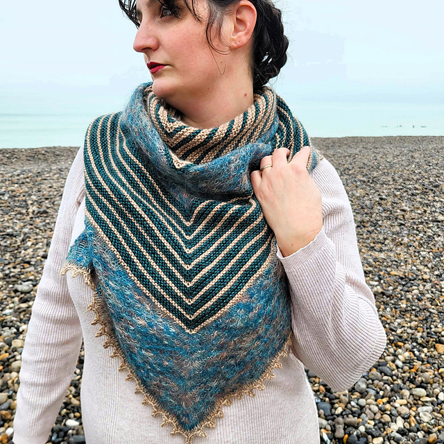 Ravelry: Sérényté pattern by Anaïs Louve
