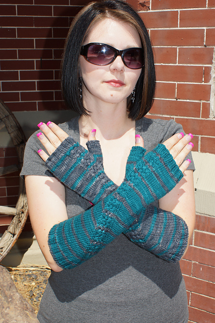 Ravelry: Cursed Cable Mitts pattern by Mel-Tran Designs