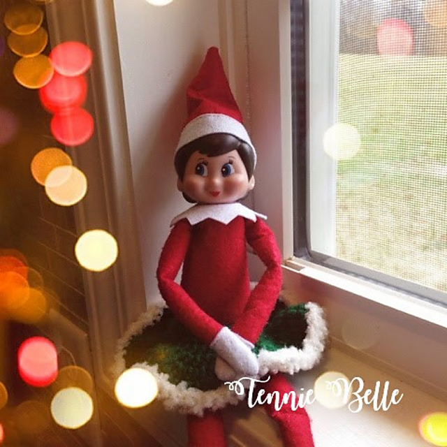 Ravelry: Shelf Elf Skirt pattern by Andrea Womack