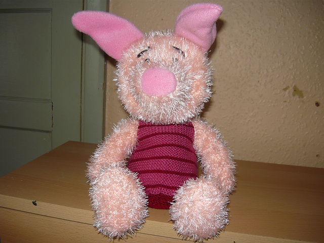 Ravelry: Piglet pattern by designer stitches