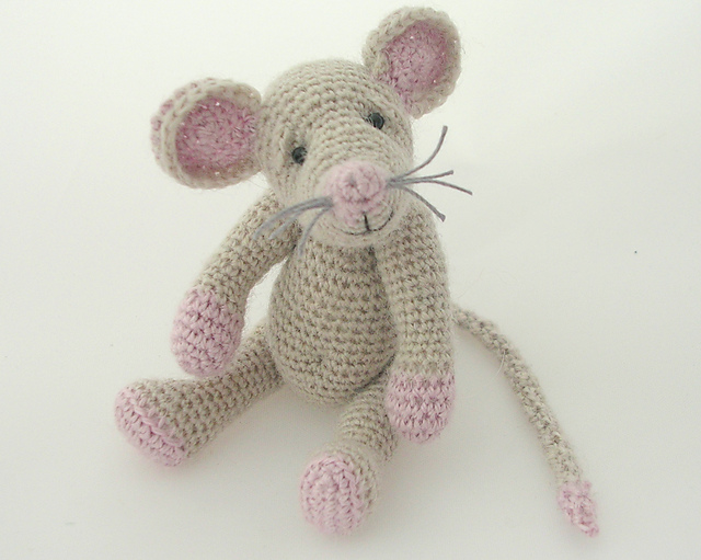 Ravelry: Mortimer Mouse pattern by Brú Bears