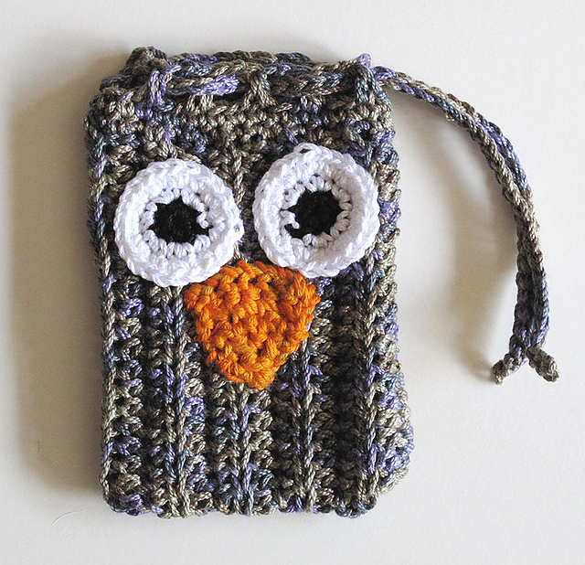 Ravelry: Hoot-Hoot~ Owl Drawstring Pouch pattern by Gian Lingan