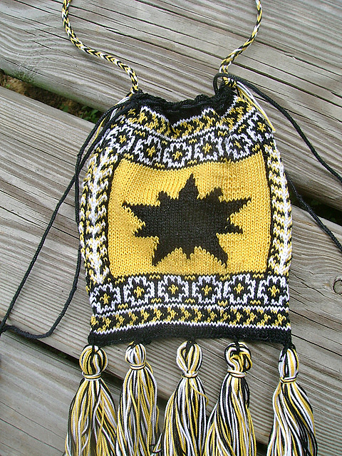 Ravelry: Ansteorra Pouch pattern by Anne DesMoines