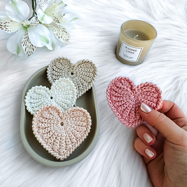 Ravelry: FREJDIS Heart pattern by Malin Fredriksson