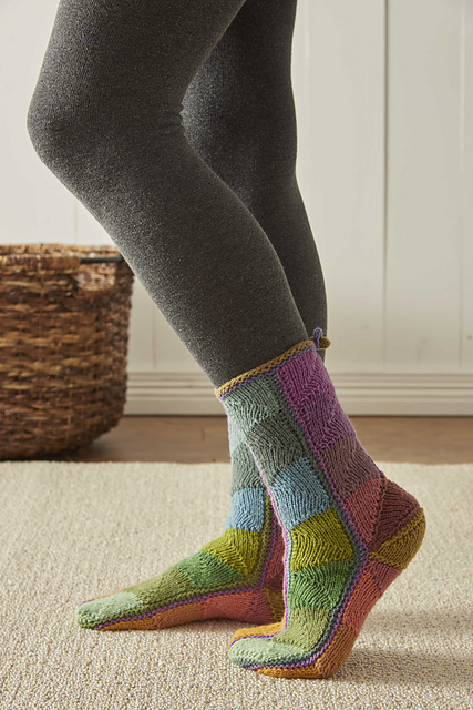 Ravelry: Mitered Triangles pattern by Kathryn Alexander