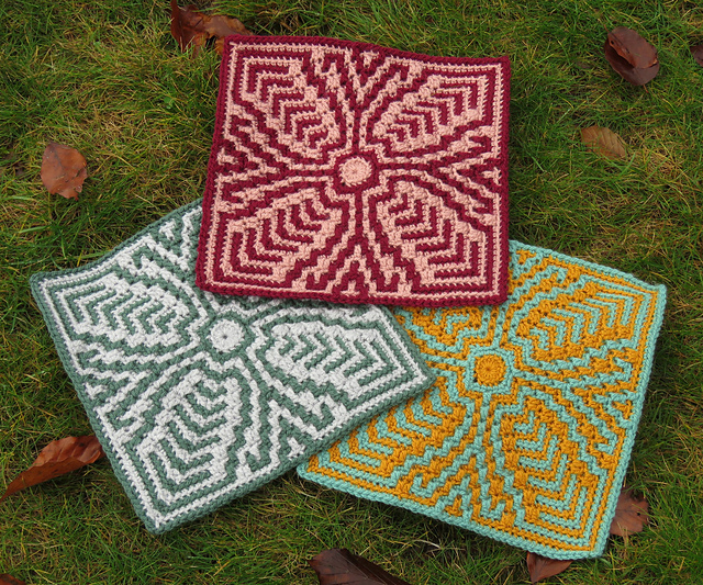 Ravelry: Forked Cross Tile pattern by Ann Lacko
