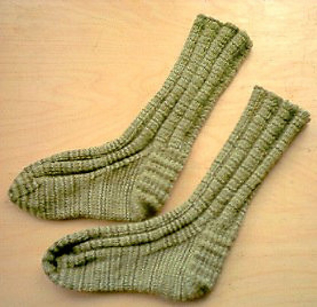 Ravelry: Ribbed Fixation Socks pattern by Anna Belinda