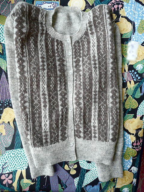 Ravelry: The Woven One - Vävnaden pattern by Emma Jacobsson