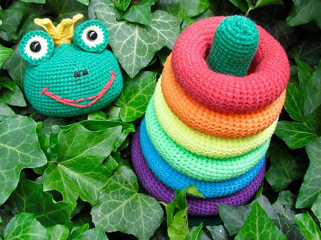 Ravelry: Stacking rings Rainbow Frog pattern by Oksana Kovalenko