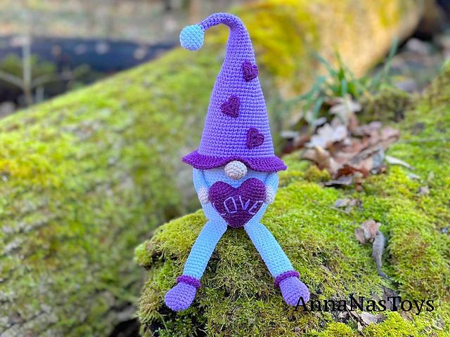 Ravelry: Gnome Valentin with legs pattern by Oksana Kovalenko