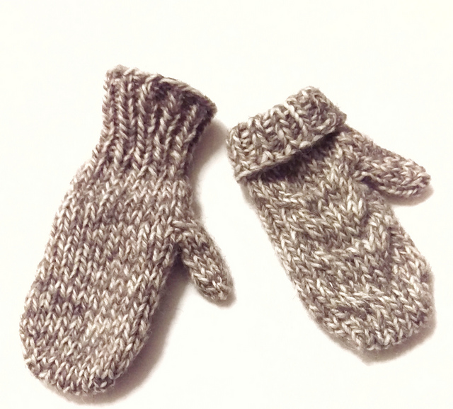 Ravelry: Mittens pattern by Anna Pepe