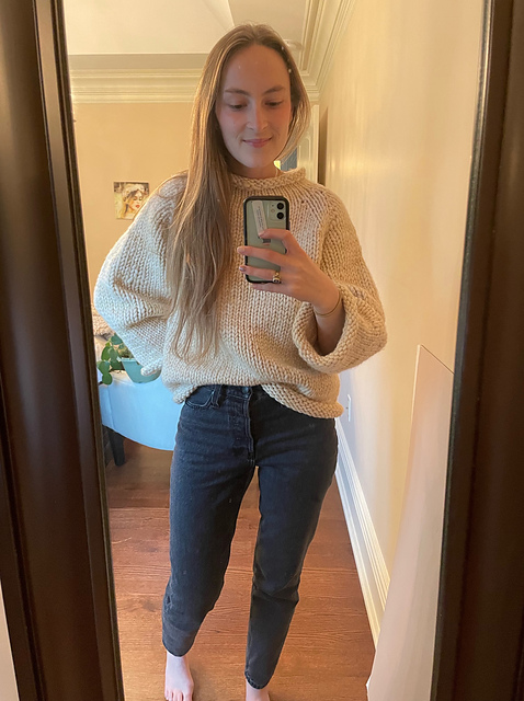 Ravelry: The Wooly Raglan pattern by Anna Gebhardt