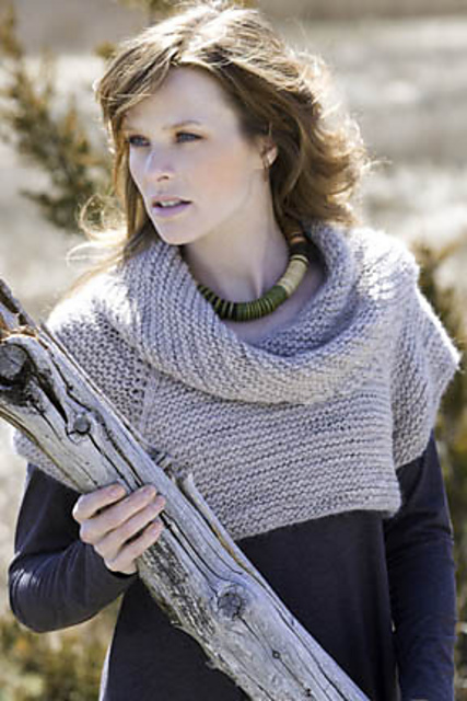 Ravelry: Luna Raglan Shrug pattern by Irina Poludnenko