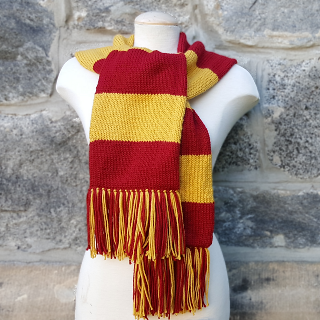 Ravelry: House Scarf pattern by Galt House of Yarn