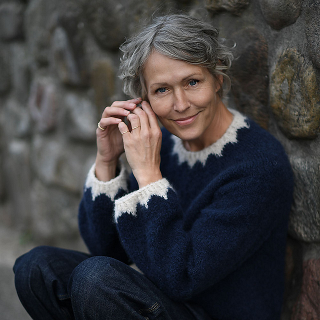 Ravelry: Bella Blouse pattern by Anne Ventzel