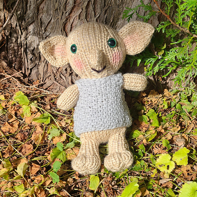 Ravelry: Rowan the Mischievous Elf: Curtain Ties pattern by Anne de Silva