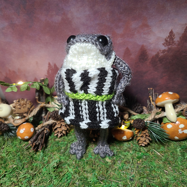 Ravelry: Froggy’s Halloween Dress pattern by Anne de Silva